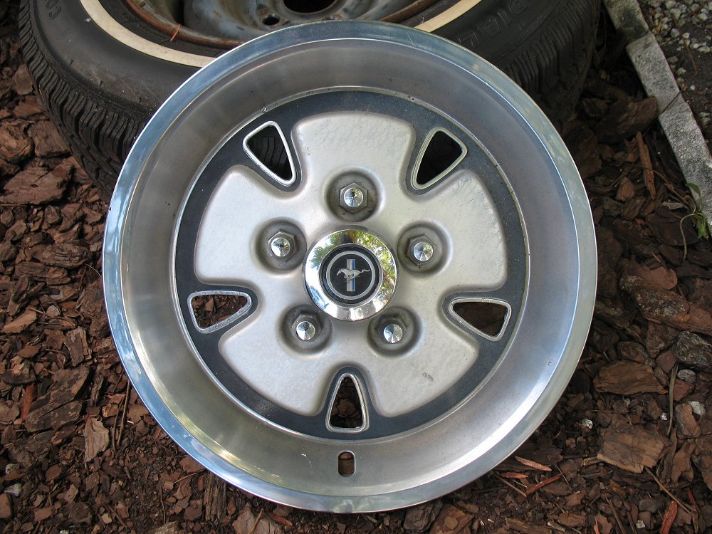 sport wheel covers with stock rims | 7173Mustangs.com